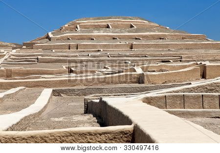 Nazca Pyramid At Cahuachi Archeological Site In The Nazca Desert Of ...