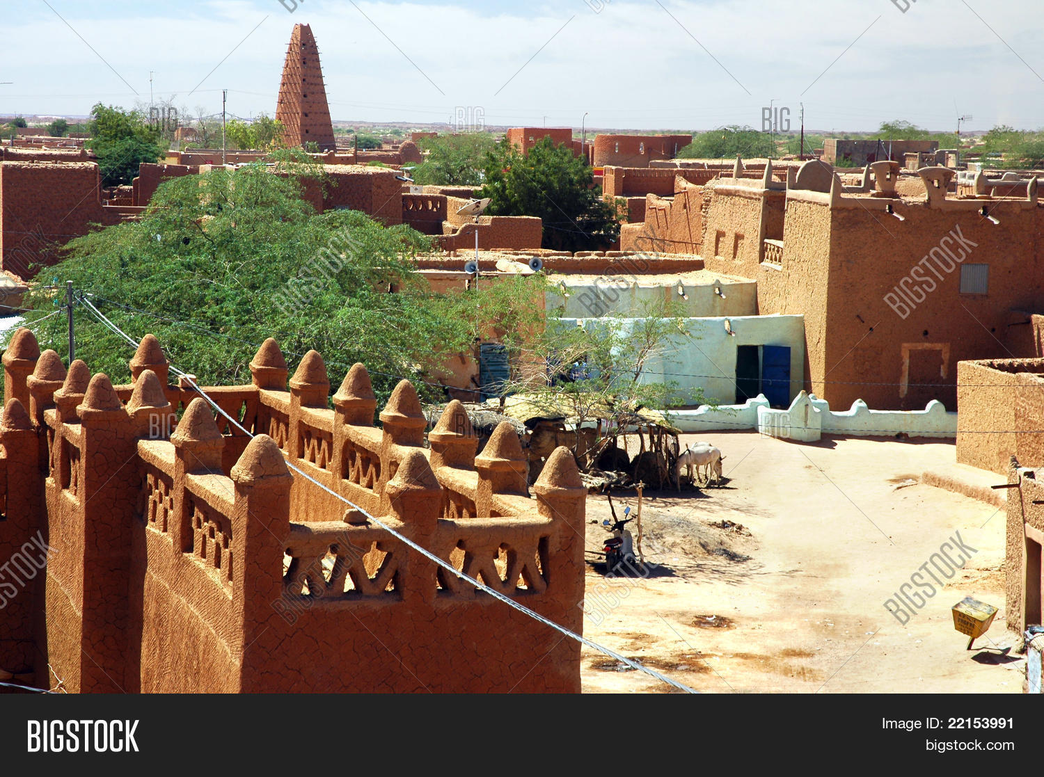 Overview Of Agadez With Mosque image & stock photo. 22153991