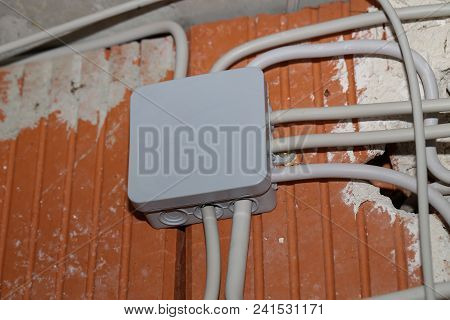 Junction Box / Junction Box For Electrical Cable In The House image ...