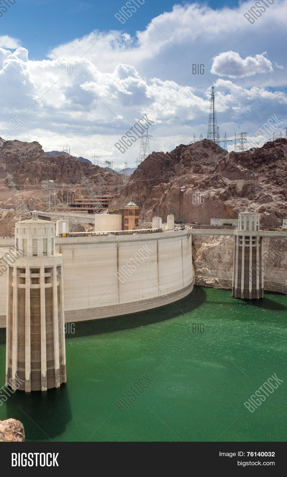 Hoover Dam And Penstock Towers In Lake Mead Of The Colorado River On ...