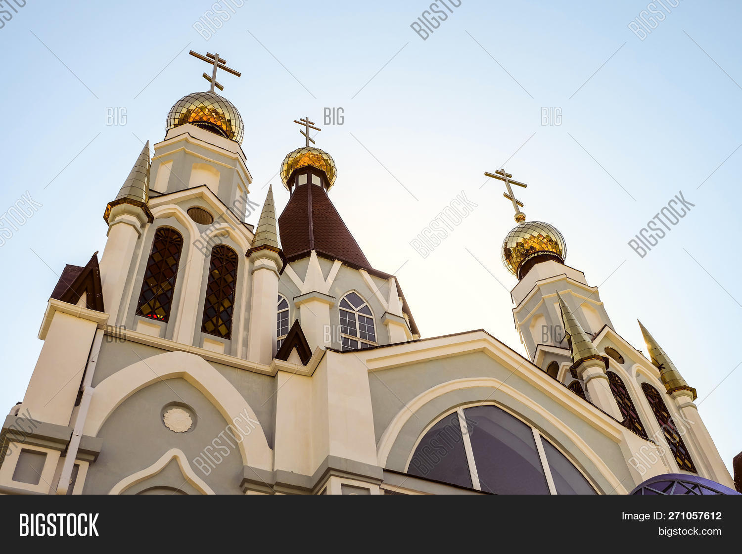 Russian Orthodox Church Towers With Three Domes And Crosses image ...