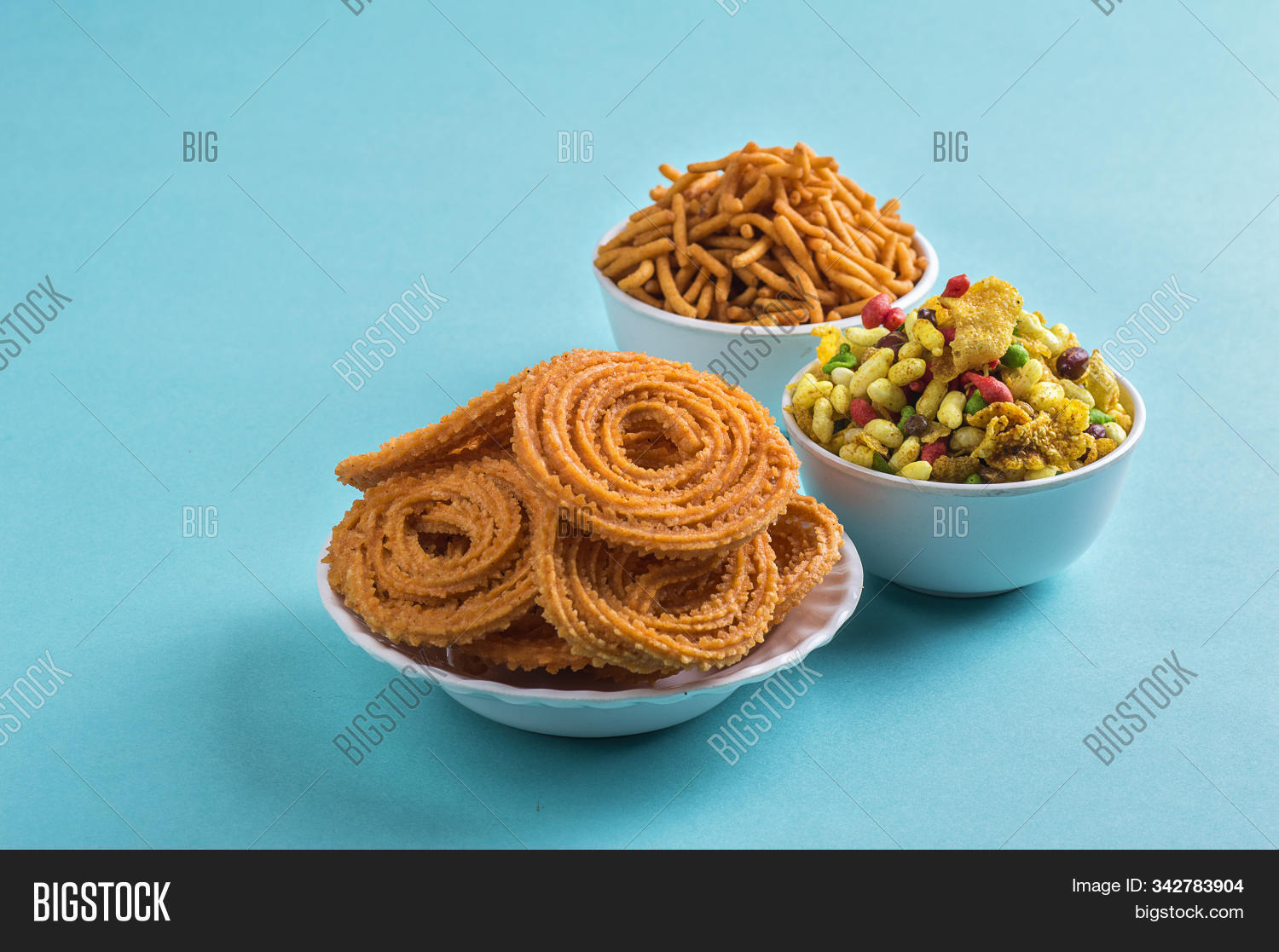 Indian Snack : Chakli, Chakali Or Murukku And Besan (gram Flour) Sev ...