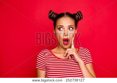 Omg! Close Up Face Of Shocked Astonished Girl With Modern Hairdo Having ...