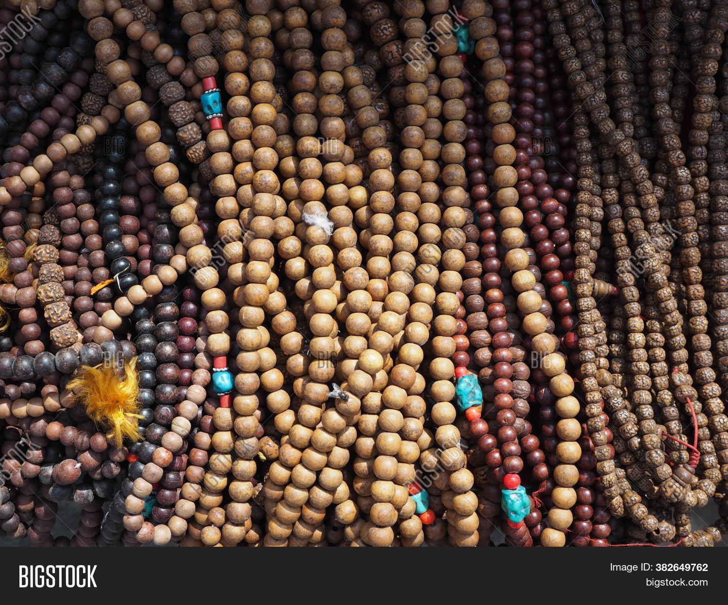 Buddhist monk praying in Bodhgaya, India, wearing a mask image & stock ...