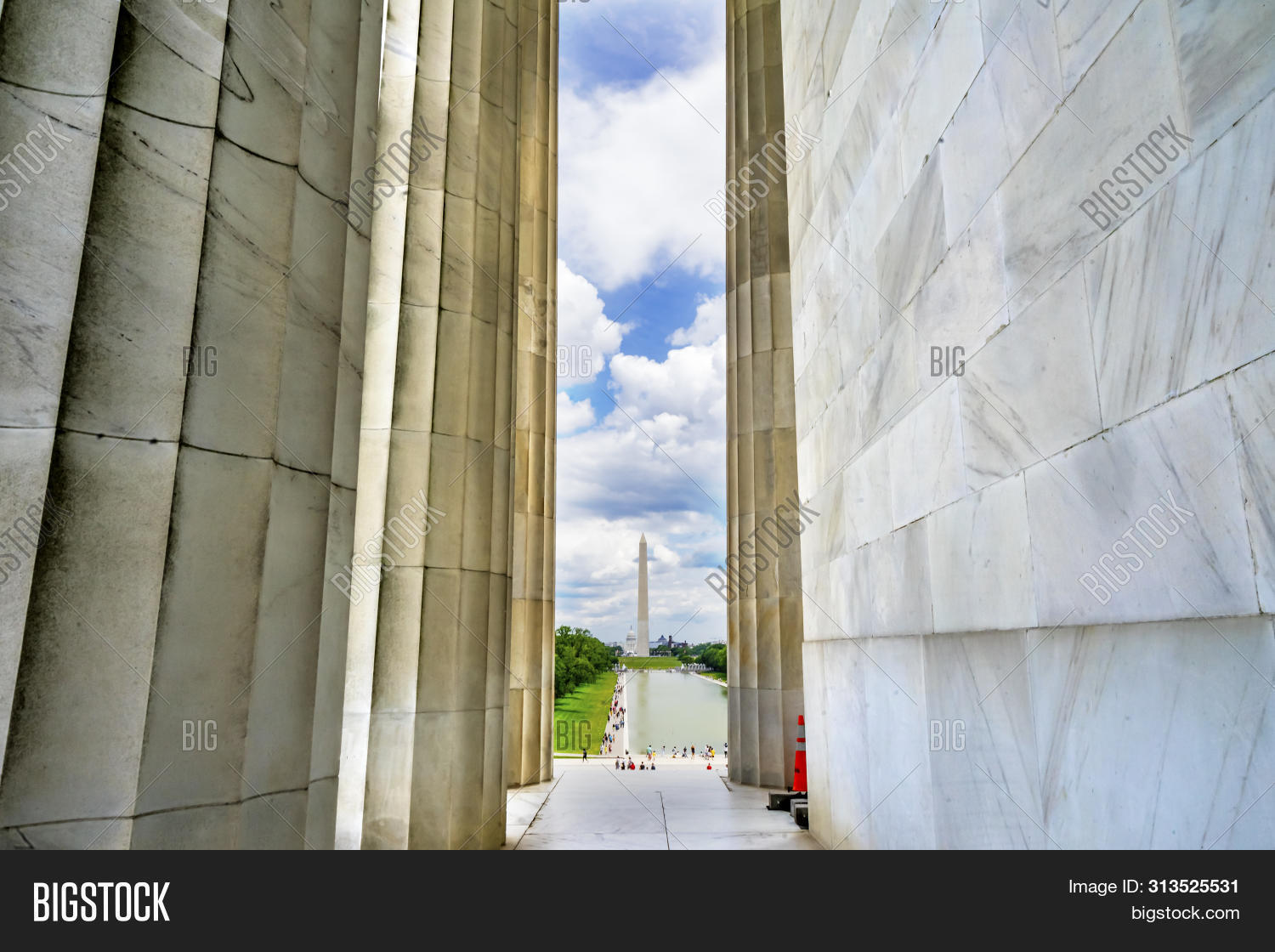 Tall White Columns Abraham Lincoln Statue Memorial Monument Washington ...