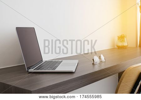 Computer table from side Images - Search Images on Everypixel