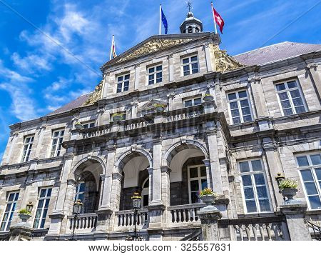 The 17th-century Maastricht City Hall In Netherlands Built In The Style ...