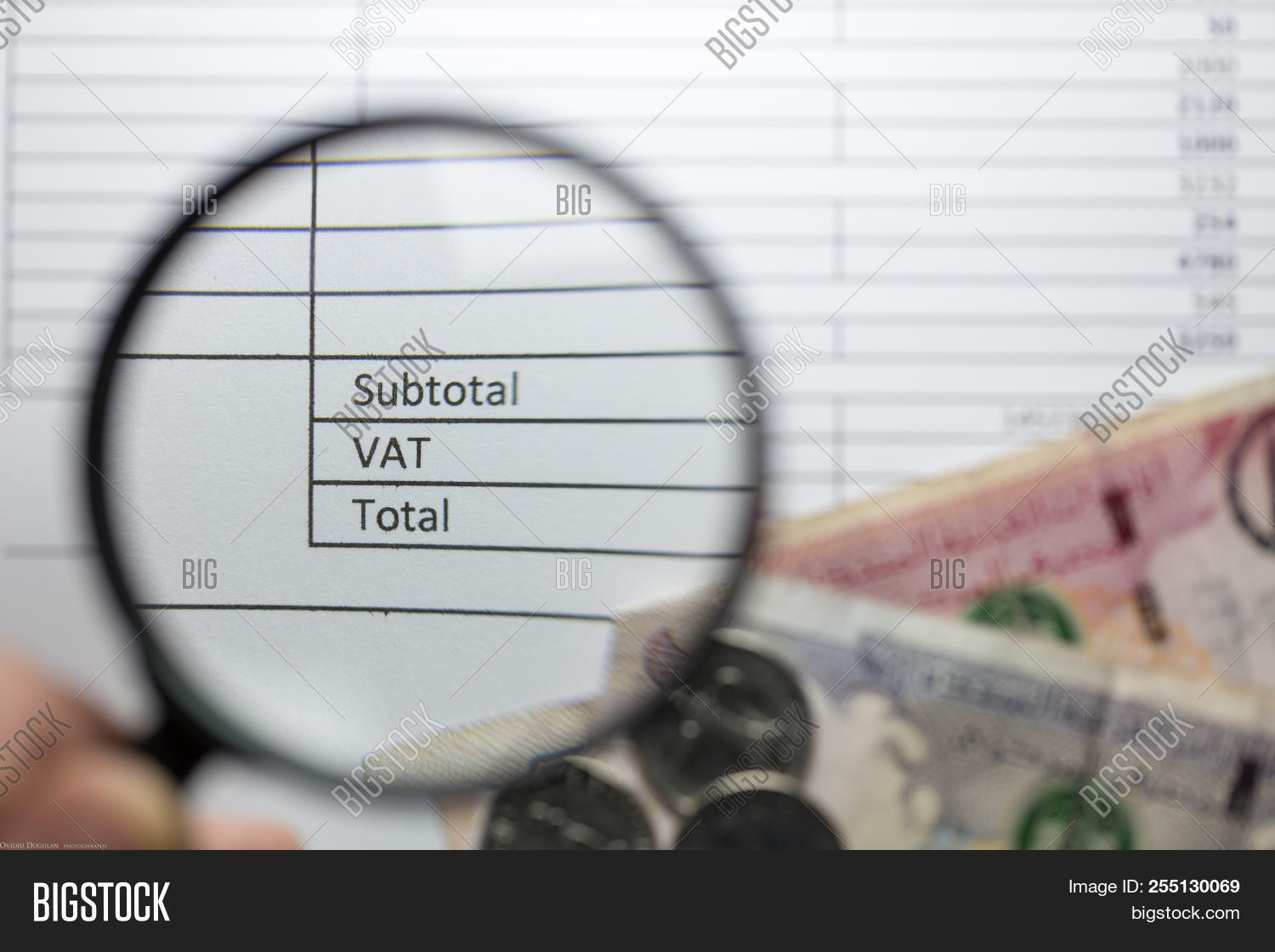 Magnifying Glass Held Over Vat Word. Uae Dirhams Banknotes And Coins On ...