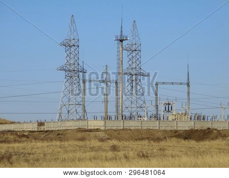 Outdoor Electrical Substation High Voltage. Transformer Substation High ...