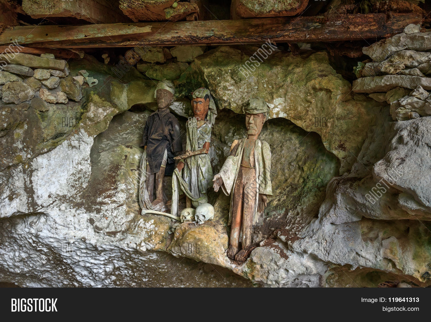 Wooden Statues Of Tau Tau In Tampangallo Burial Cave At Tana Toraja ...
