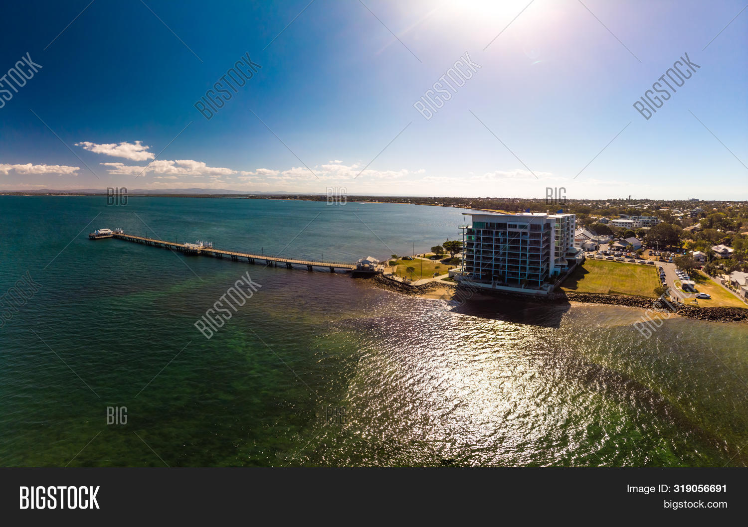 Woody Point Jetty is famous landmark on the Moreton Bay on Redcliffe ...