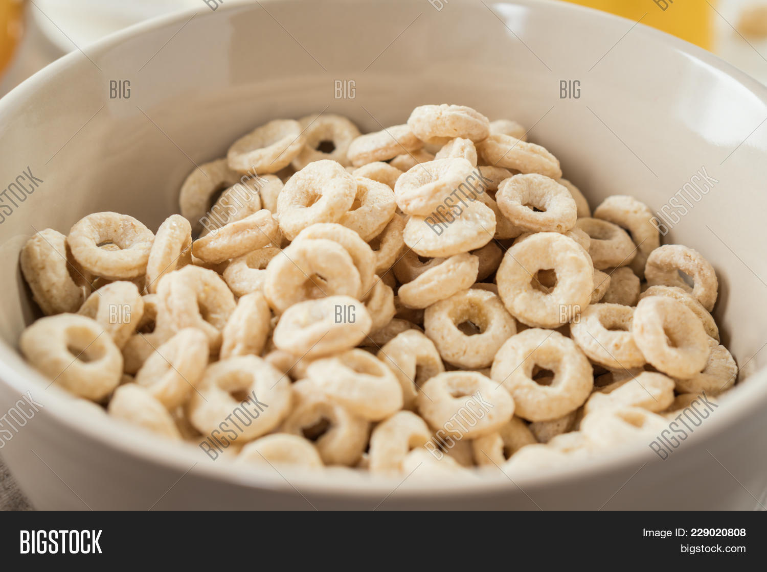 Delicious Healthy Breakfast. Whole Grain Cereal Rings, Close-up ...
